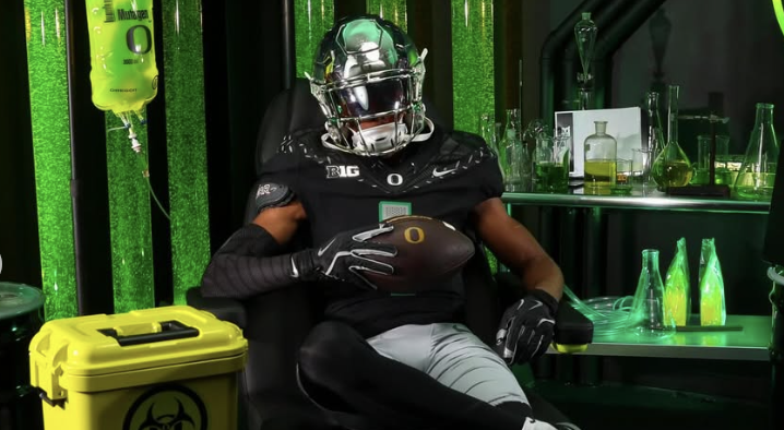 Oregon lands a commitment from versatile DB Azel Banag on National Signing Day - On3